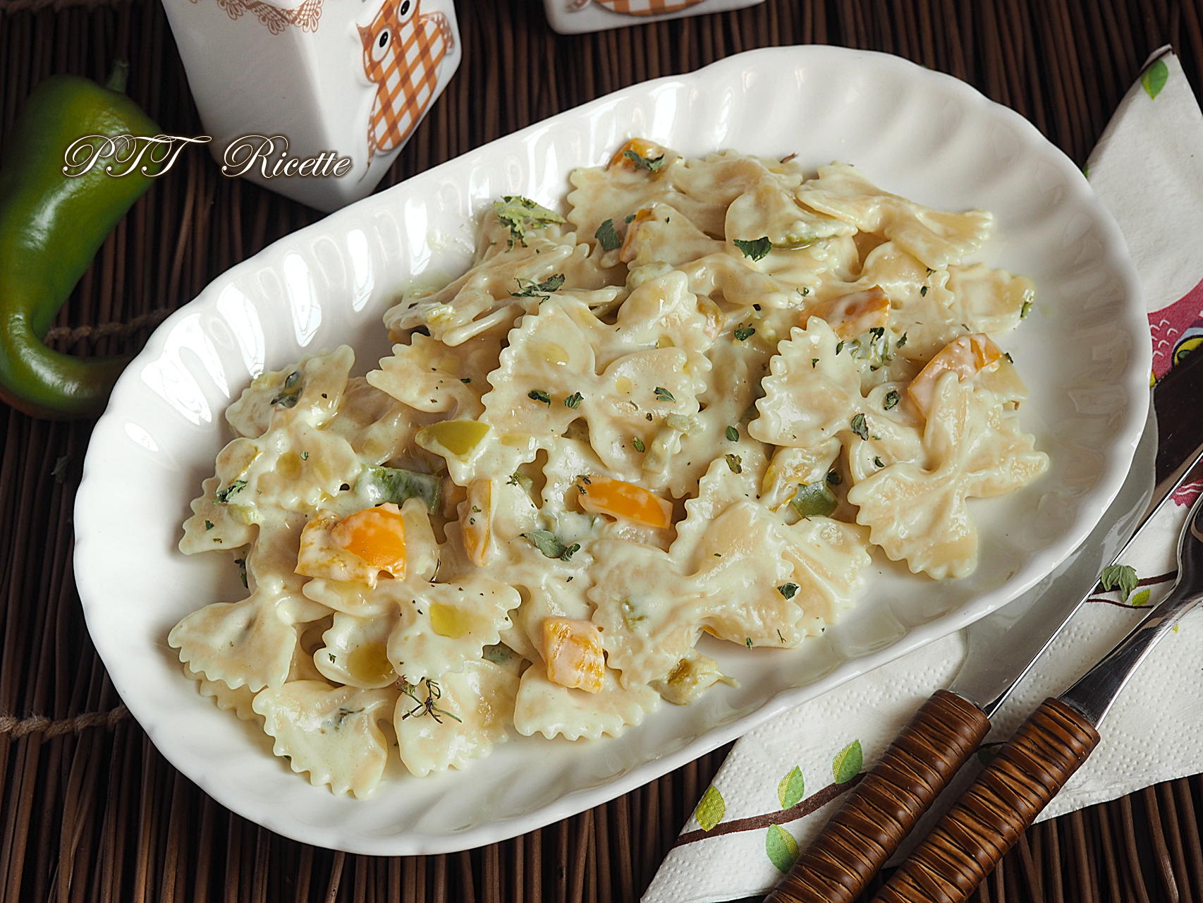 Farfalle alla nepitella, panna e peperoni - PTT Ricette